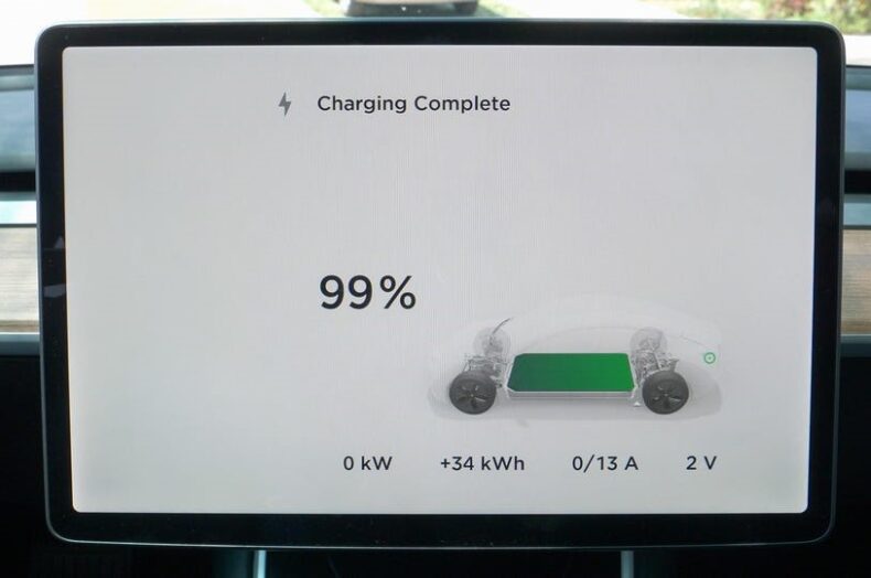 How Long Does It Take To Charge A Tesla? - Climatebiz